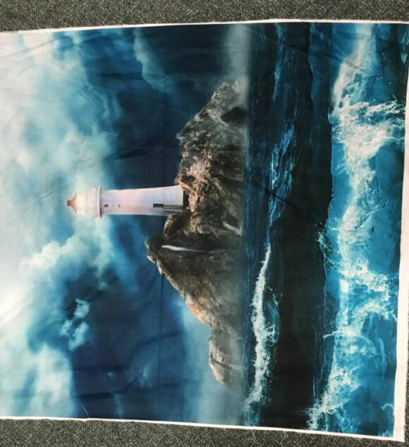 I spy panel – Pins&Needles